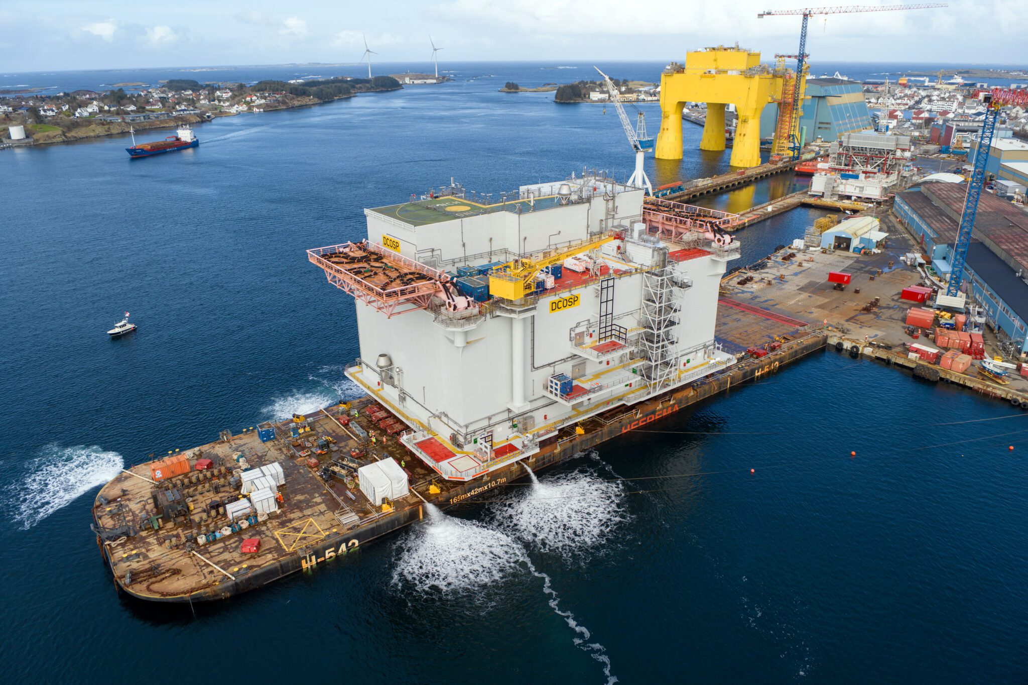 Substation transports for world’s largest offshore wind farm | Ships ...
