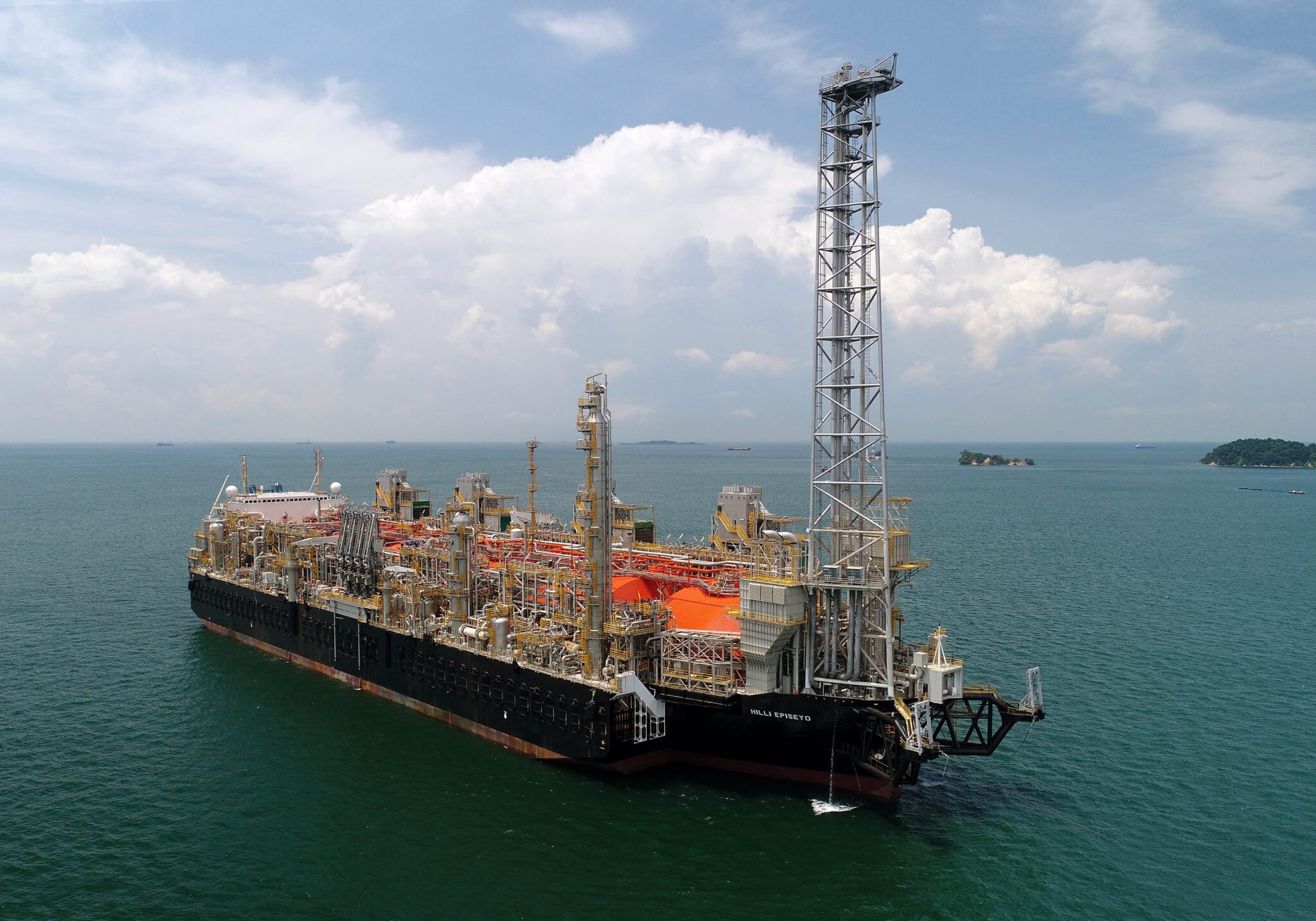Seatrium Awarded FLNG Hilli Episeyo Upgrade Contract by Golar LNG ...