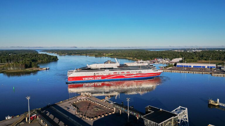 Viking Line, Turku and Stockholm celebrate a year of a green shipping ...